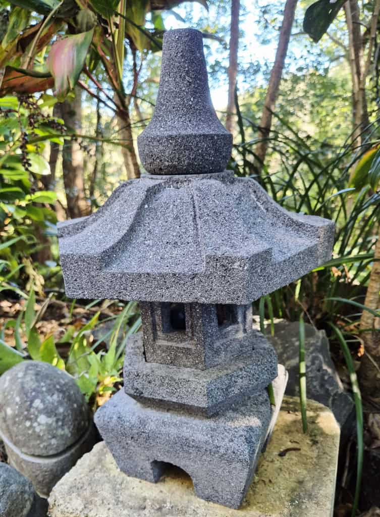 Lava Stone Garden Lantern -CPS200 • CasaPandan - statues, stone & lighting